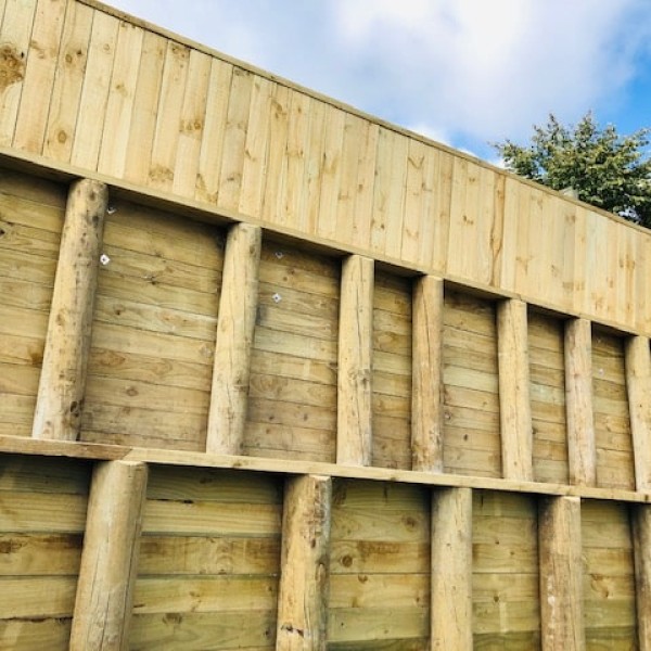 Fences | Betts & Bishop Landscaping & Construction Limited